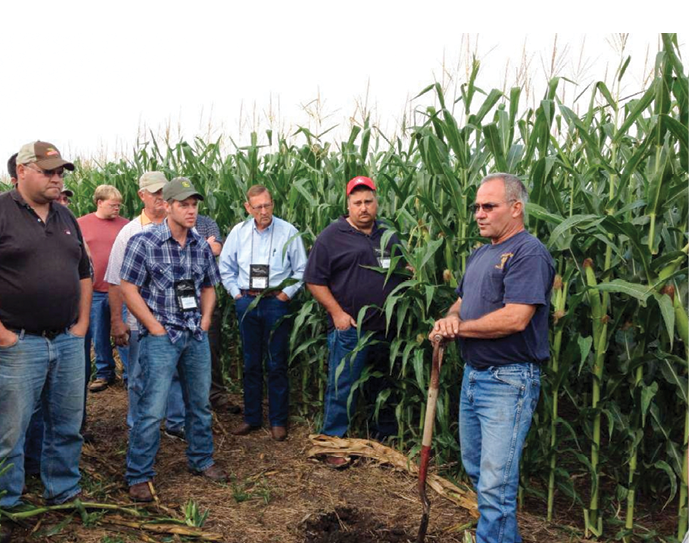 Senators Unveil Bill to Improve Farmer Coordination, Education